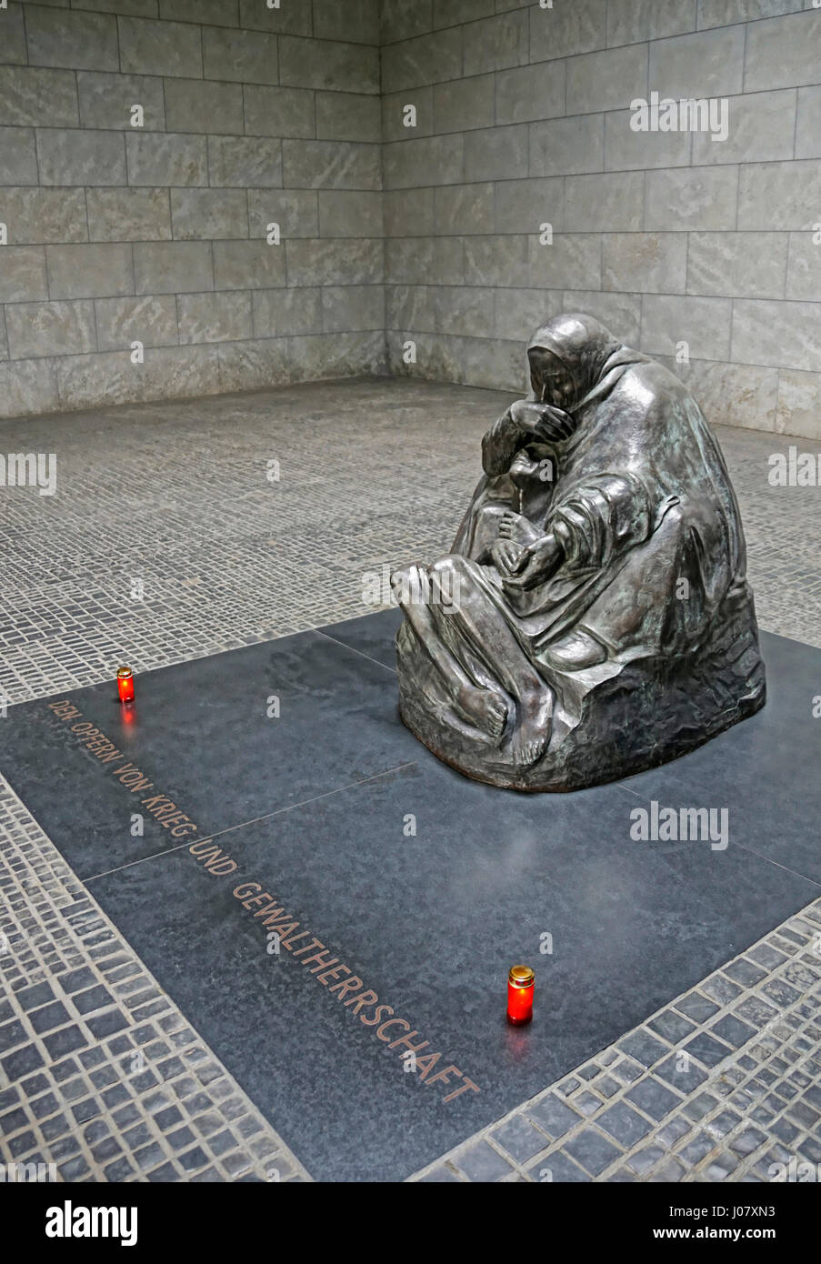 Statue of Grieving Mother Holding Dead Son by Kathe Kollwitz, National ...