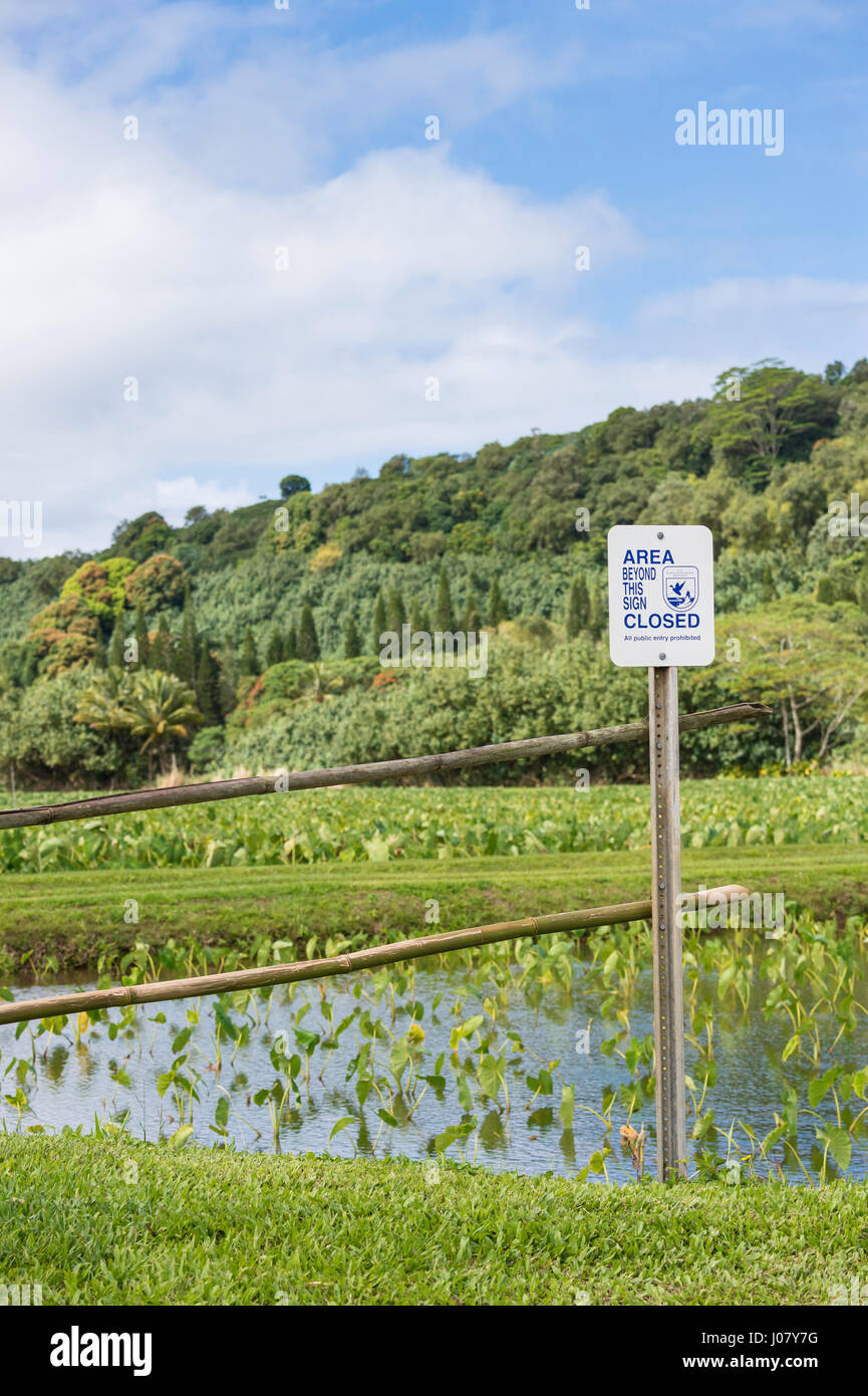 Protected wetland sign hi-res stock photography and images - Alamy