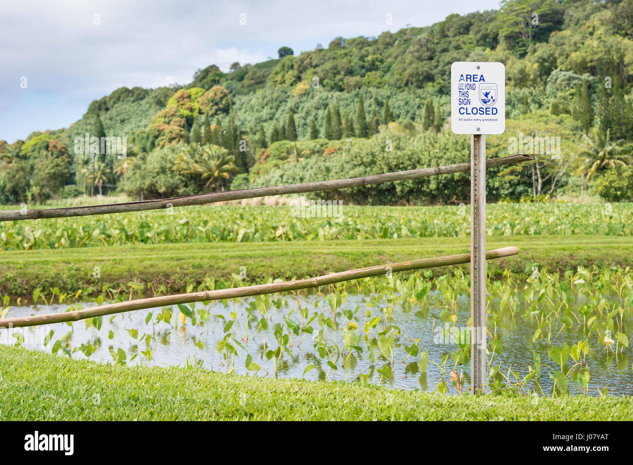 Protected wetland sign hi-res stock photography and images - Alamy