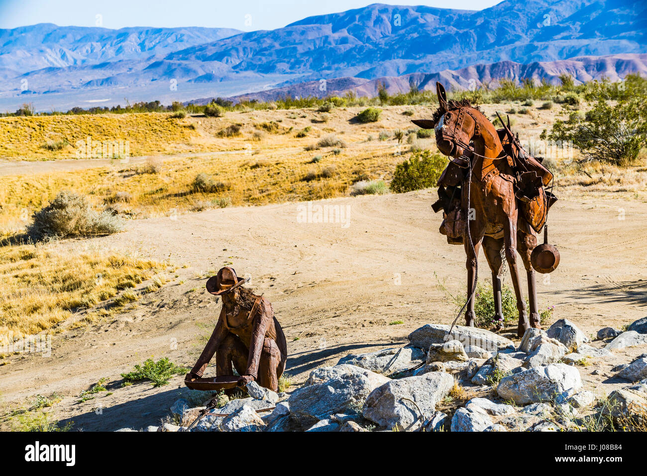 Ricardo Breceda Galeta Meadows Sky Art steel sculptures Stock Photo - Alamy