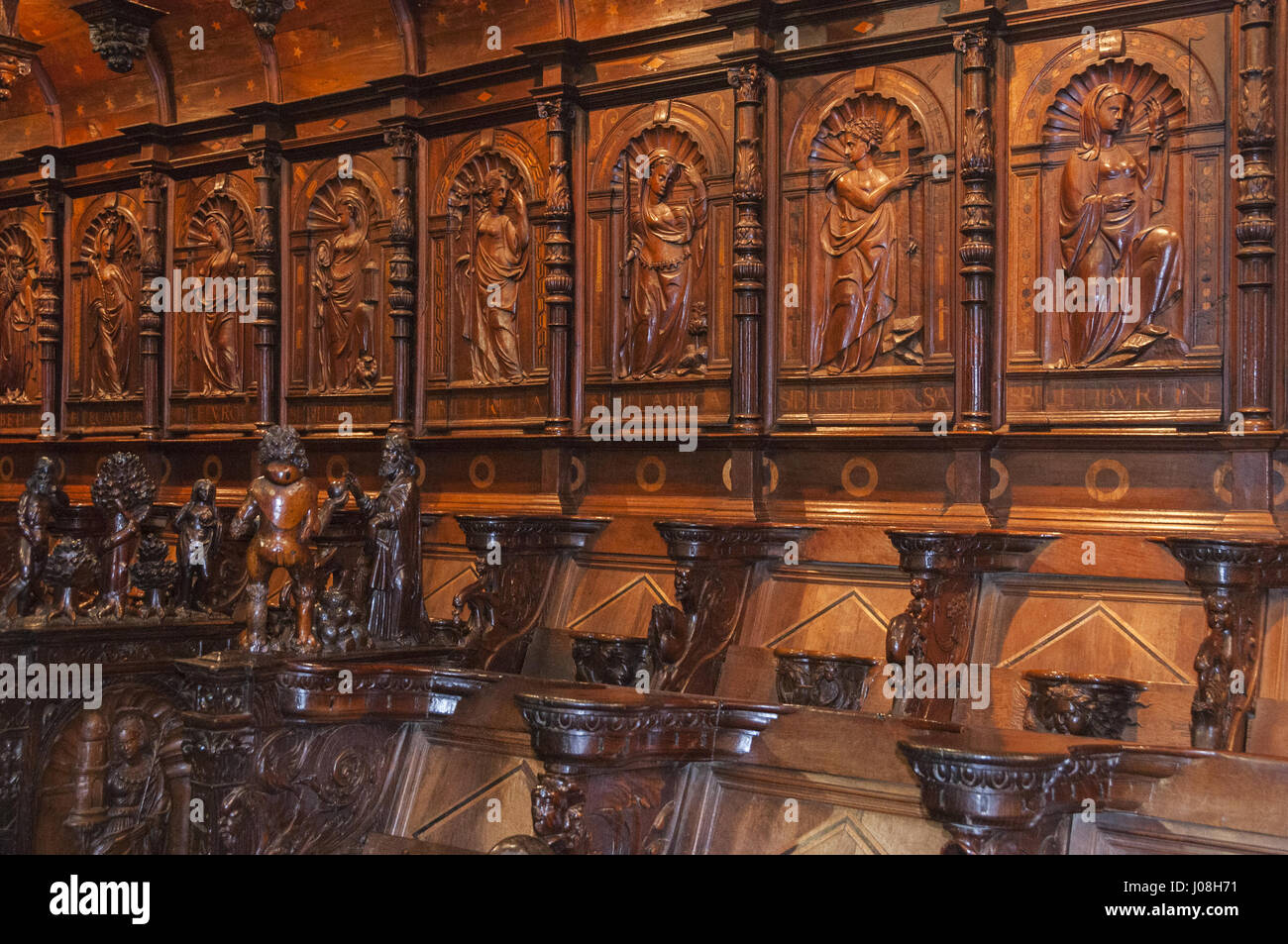 Saint bertrand de comminges france hi-res stock photography and images ...