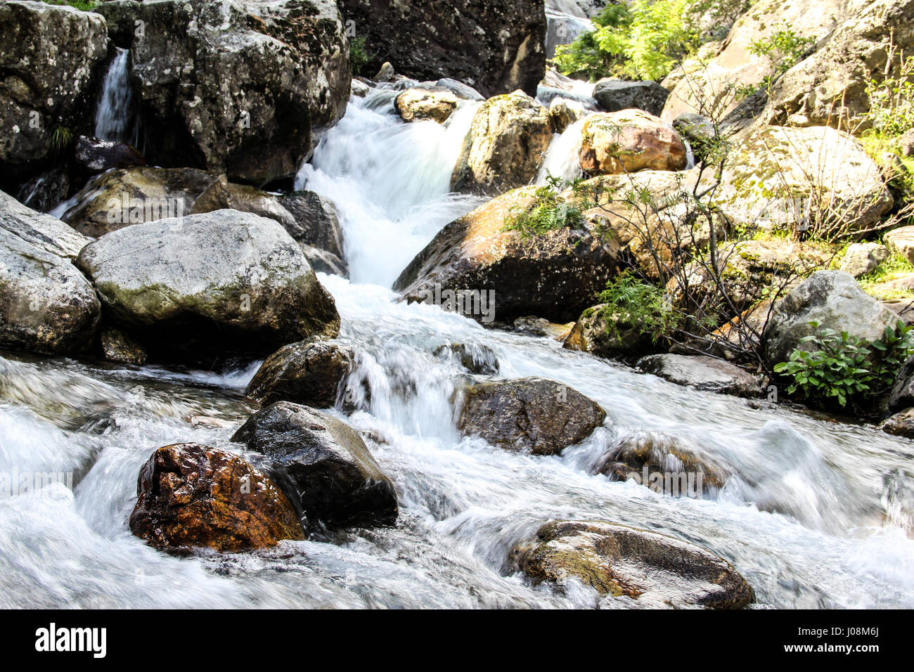 Kashmir rivers hi-res stock photography and images - Alamy