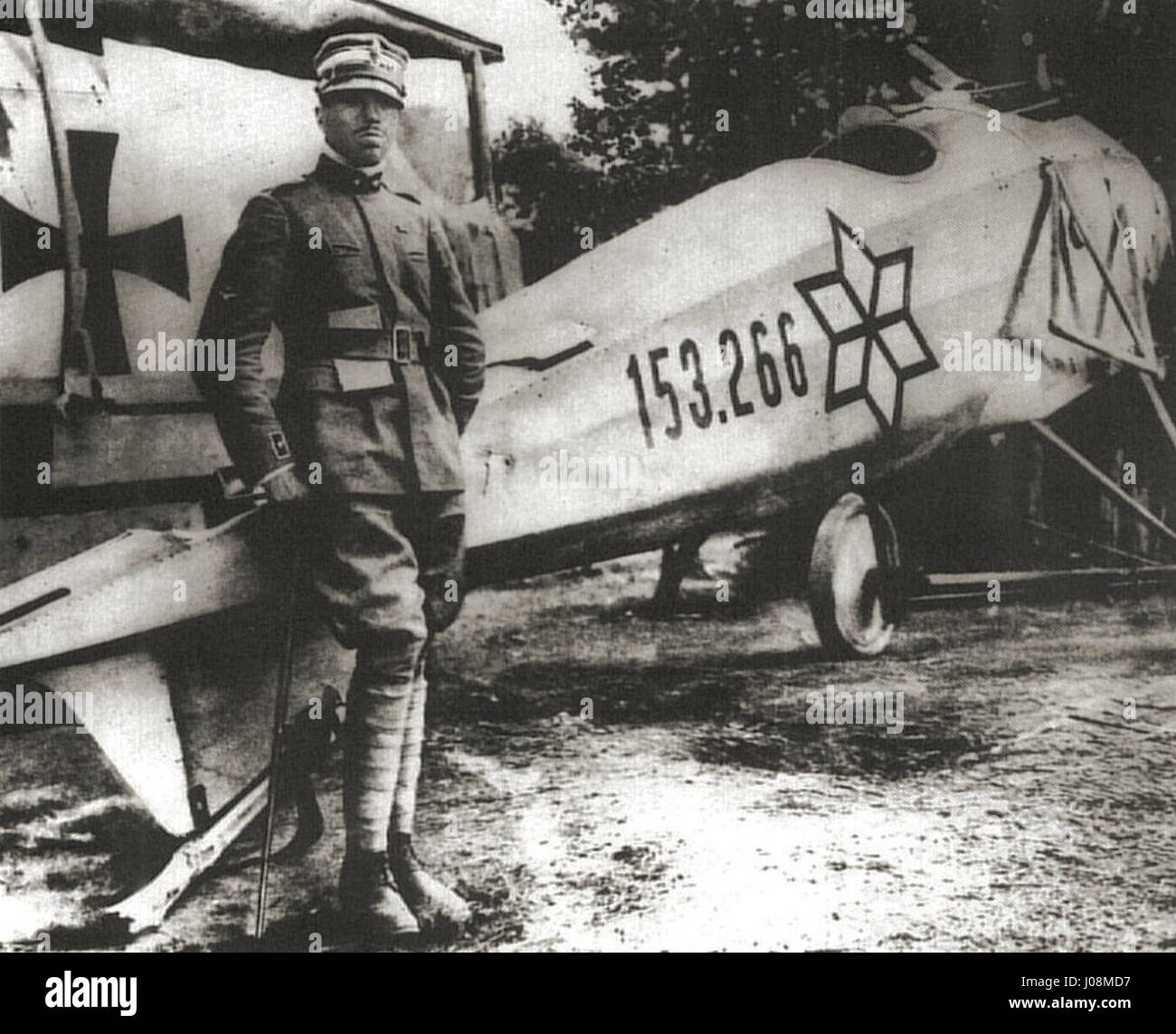 Italian air force insignia hi-res stock photography and images - Alamy