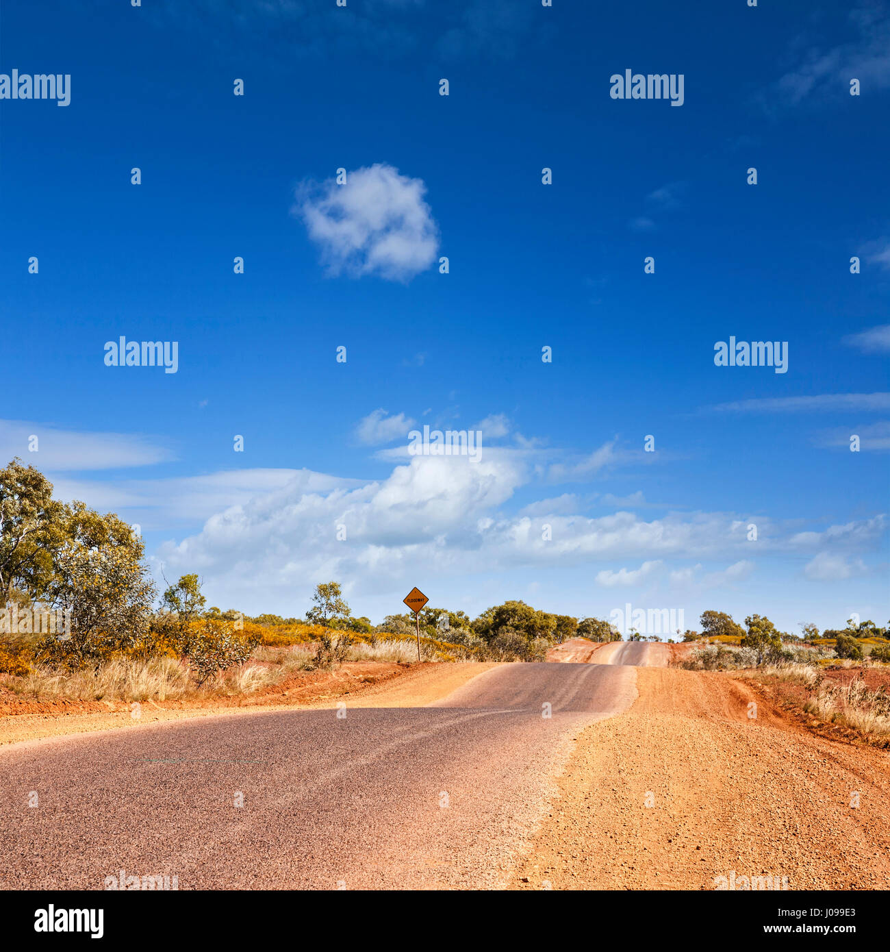 Outback road australia hi-res stock photography and images - Alamy