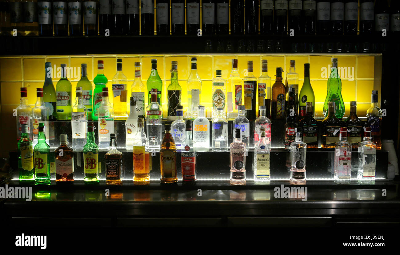 Bar shapes hi-res stock photography and images - Alamy