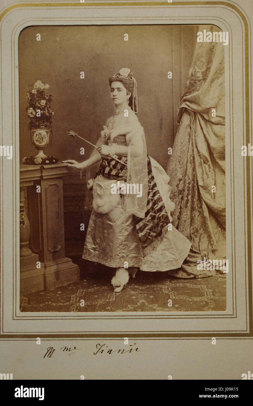 Szathmári’s work features Romanian court members dressed in elaborate ...