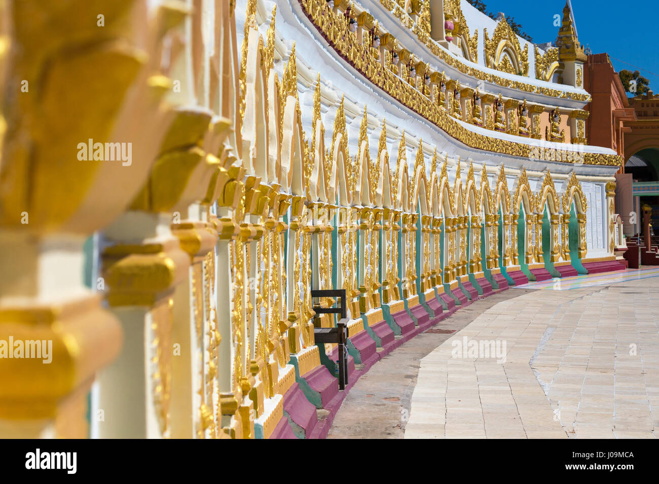 Umin Thounzeh, Sagaing, Mandalay, Myanmar Stock Photo - Alamy