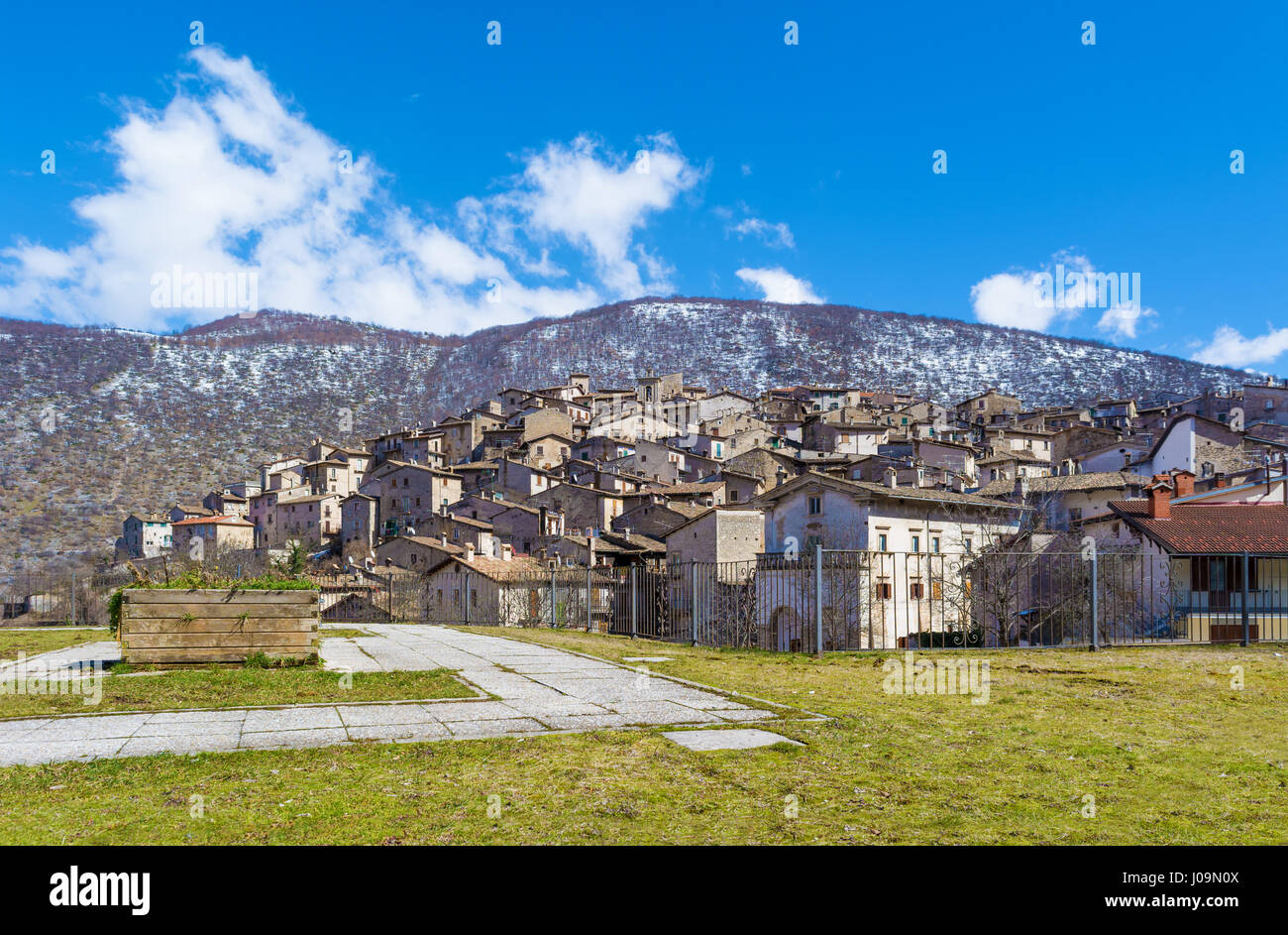Scanno (Abruzzo, Italy) - The medieval village of Scanno, plunged over ...