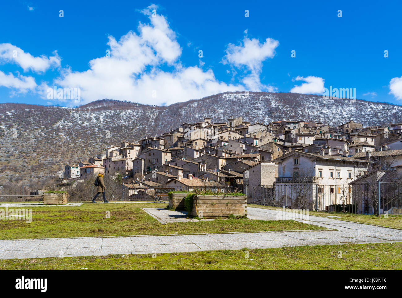 Scanno (Abruzzo, Italy) - The medieval village of Scanno, plunged over ...