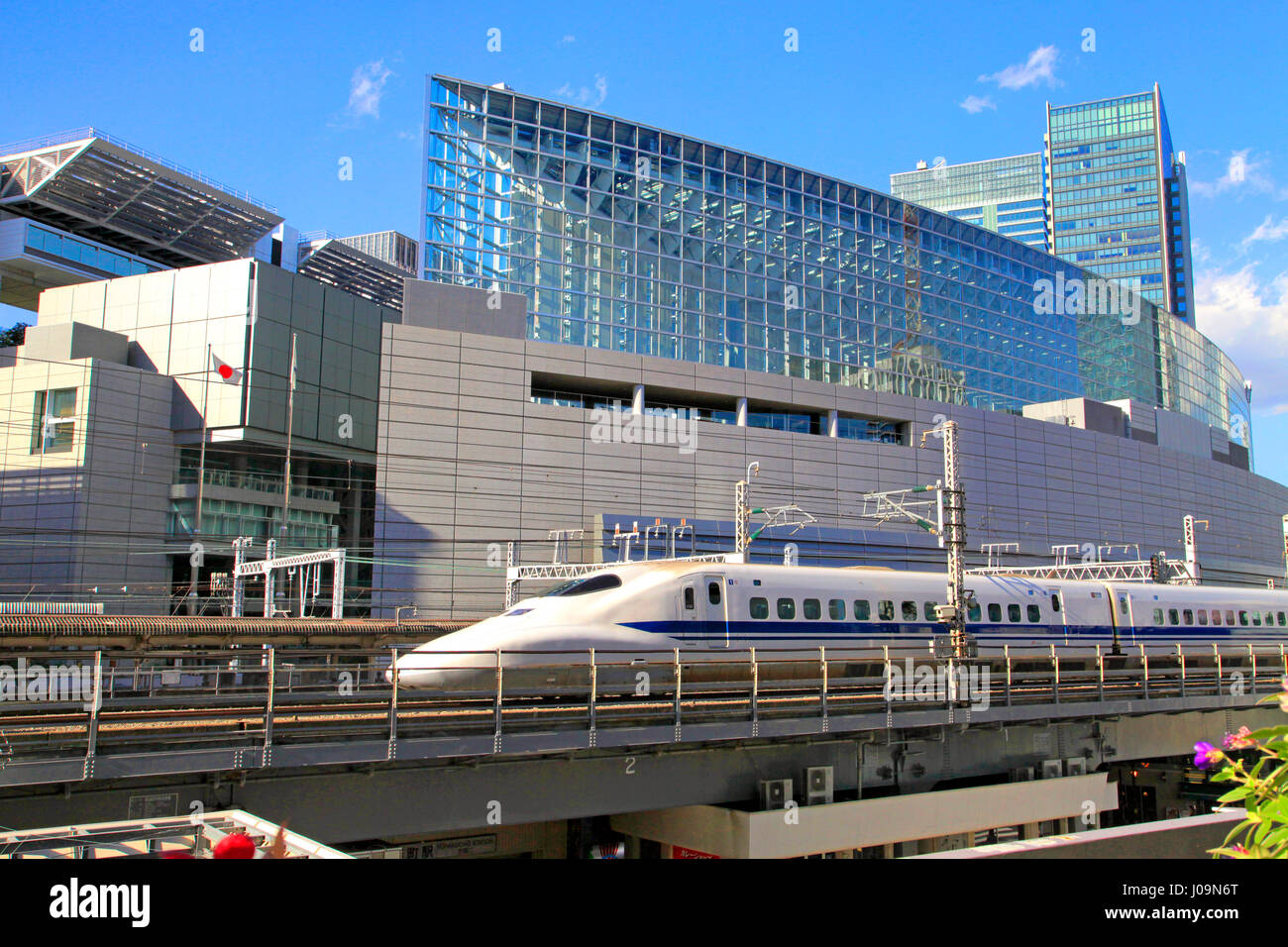 Tokaido shinkansen bullet train hi-res stock photography and images - Alamy