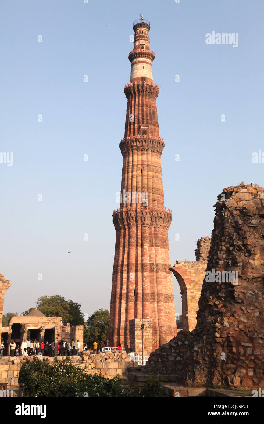 The Majestic Victory Tower, Qutub Minar is a UNESCO world heritage site ...