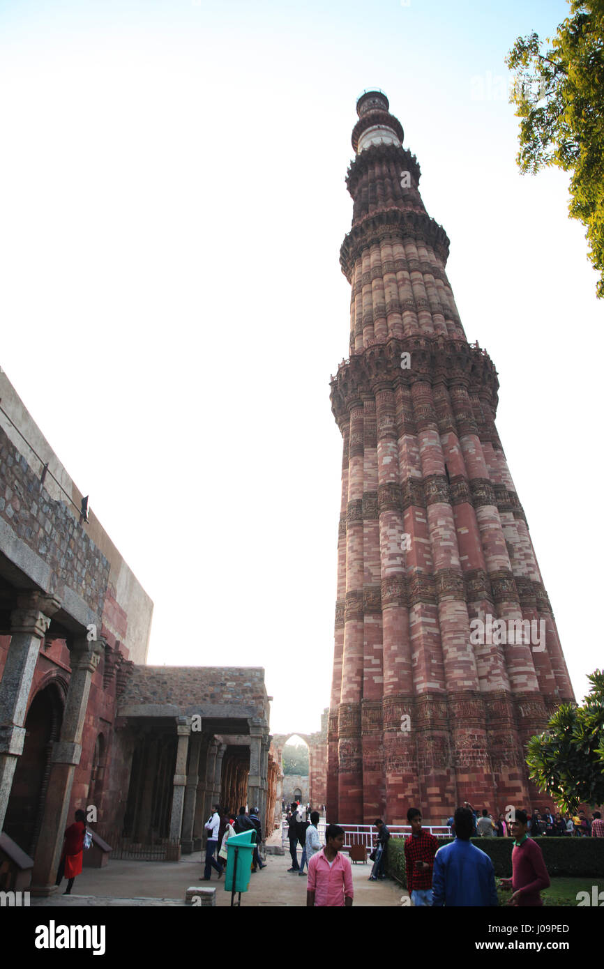 The Majestic Victory Tower, Qutub Minar is a UNESCO world heritage site ...