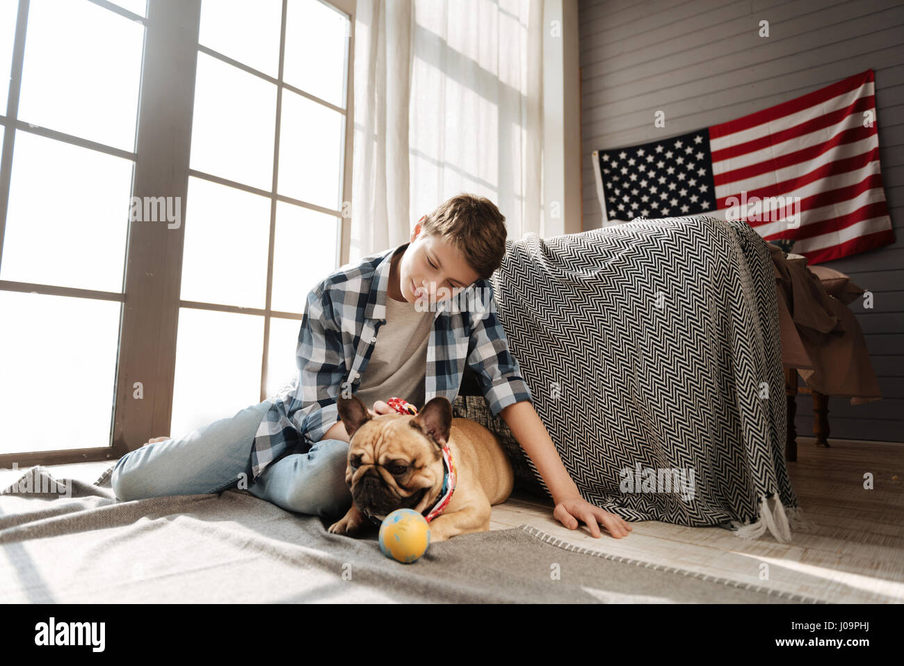 Boy bowing hi-res stock photography and images - Alamy