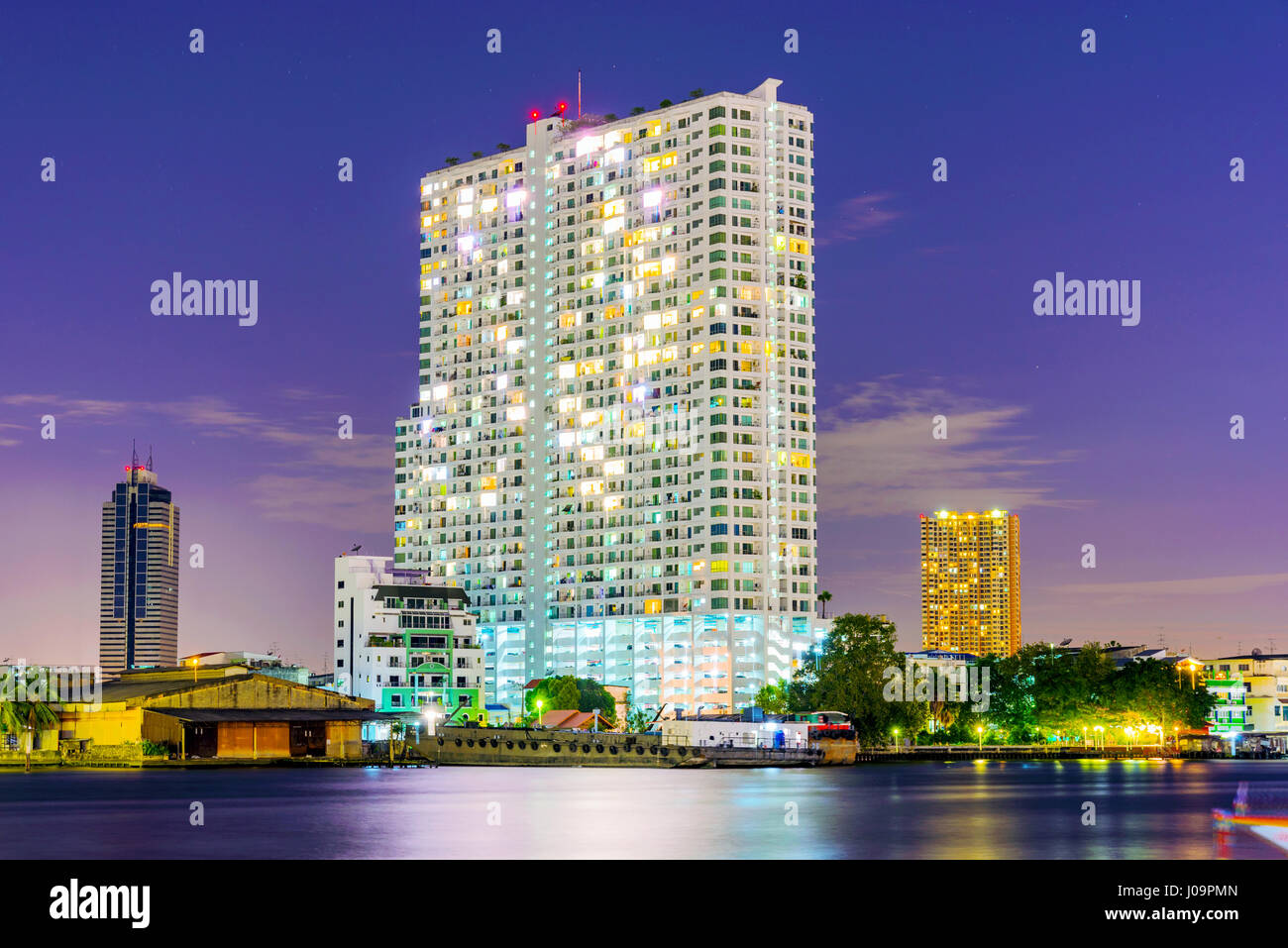 BANGKOK, THAILAND - FEBRUARY 04: High rise apartment building ...