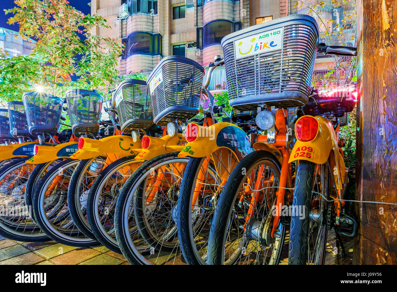 Taipei and around hi-res stock photography and images - Alamy