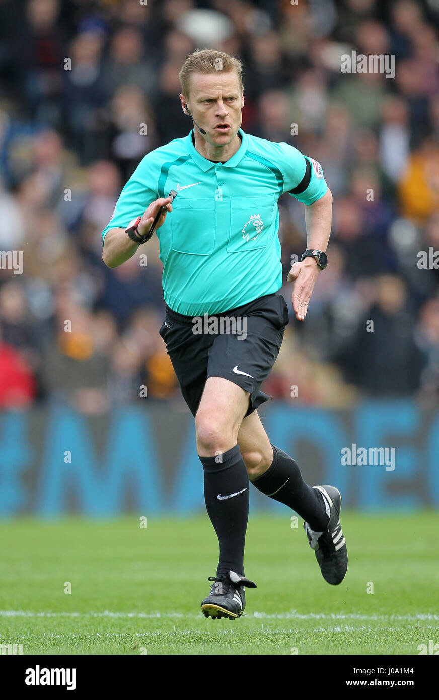 Match referee Mike Jones Stock Photo - Alamy