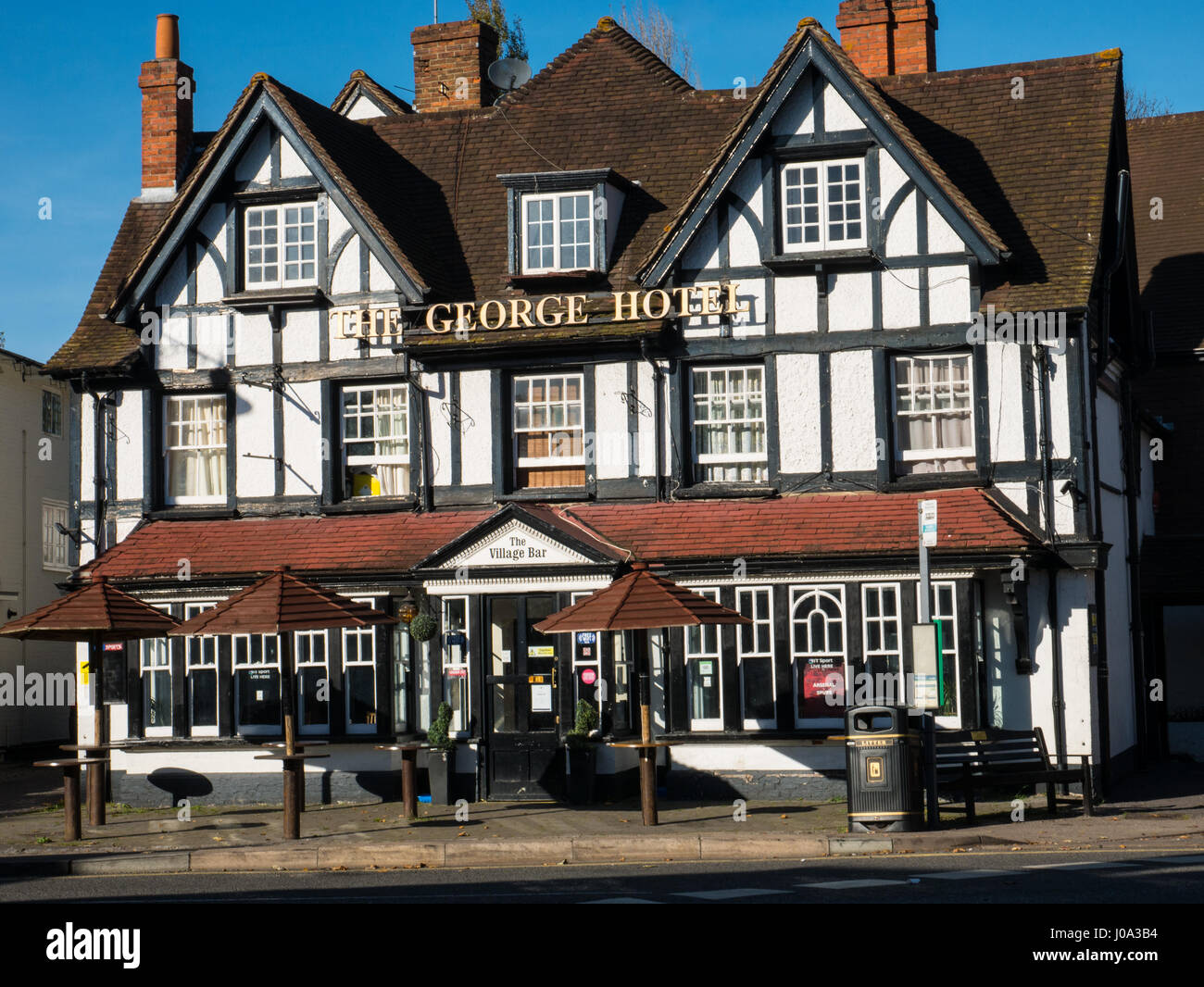 The george hotel pangbourne hi-res stock photography and images - Alamy