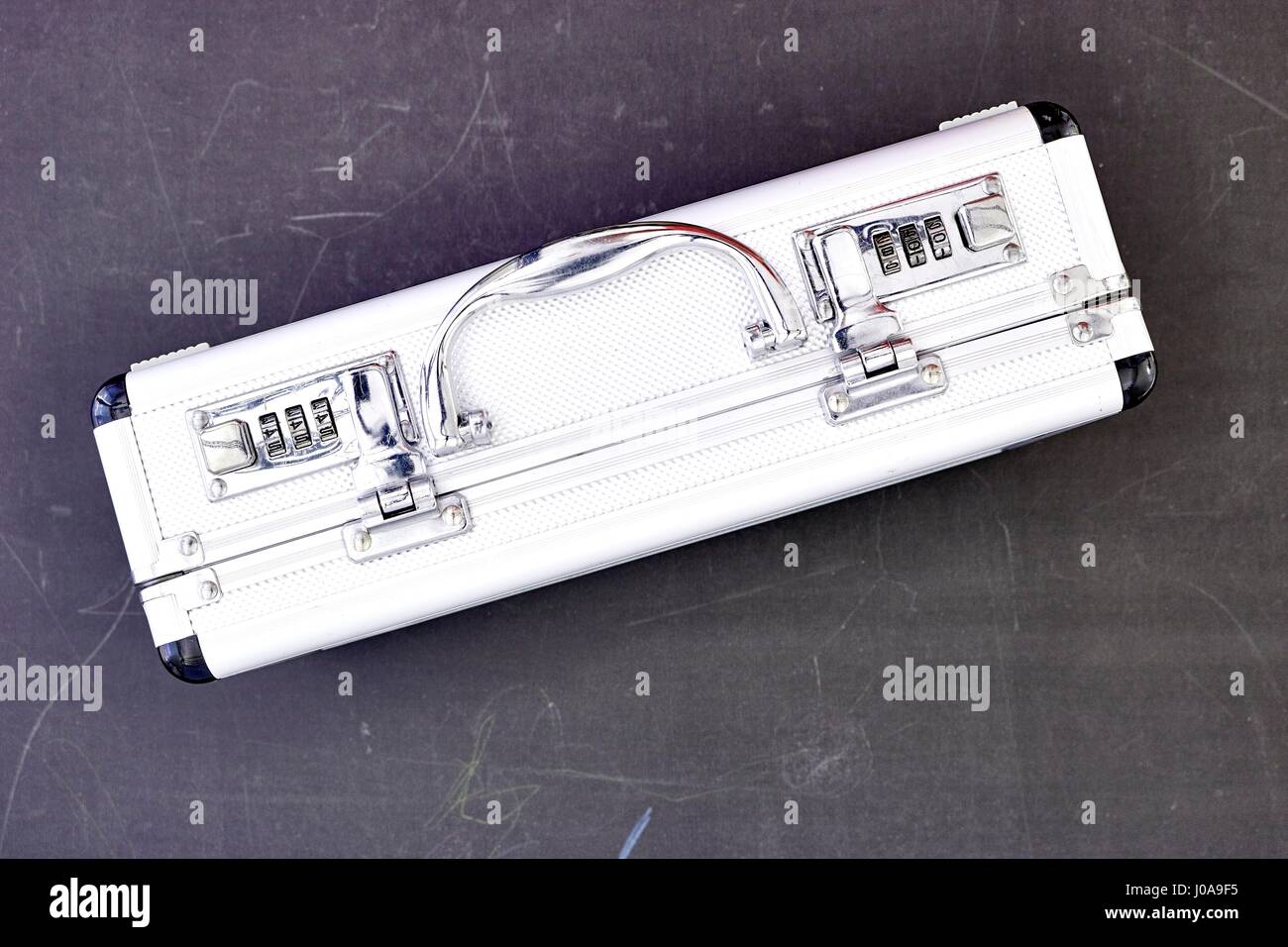 A studio photo of an old leather briefcase Stock Photo - Alamy