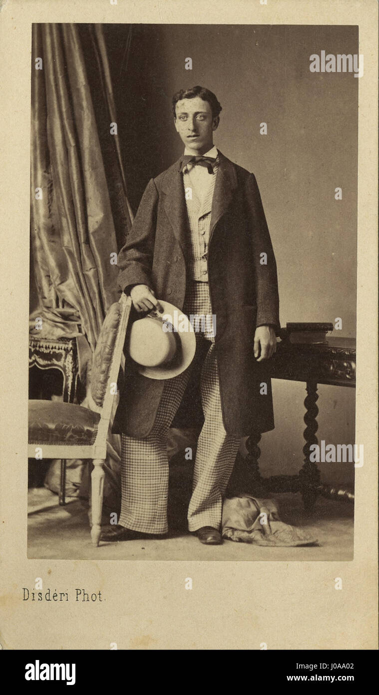 André Adolphe-Eugène Disdéri's portrait of Antonio María del Valle ...