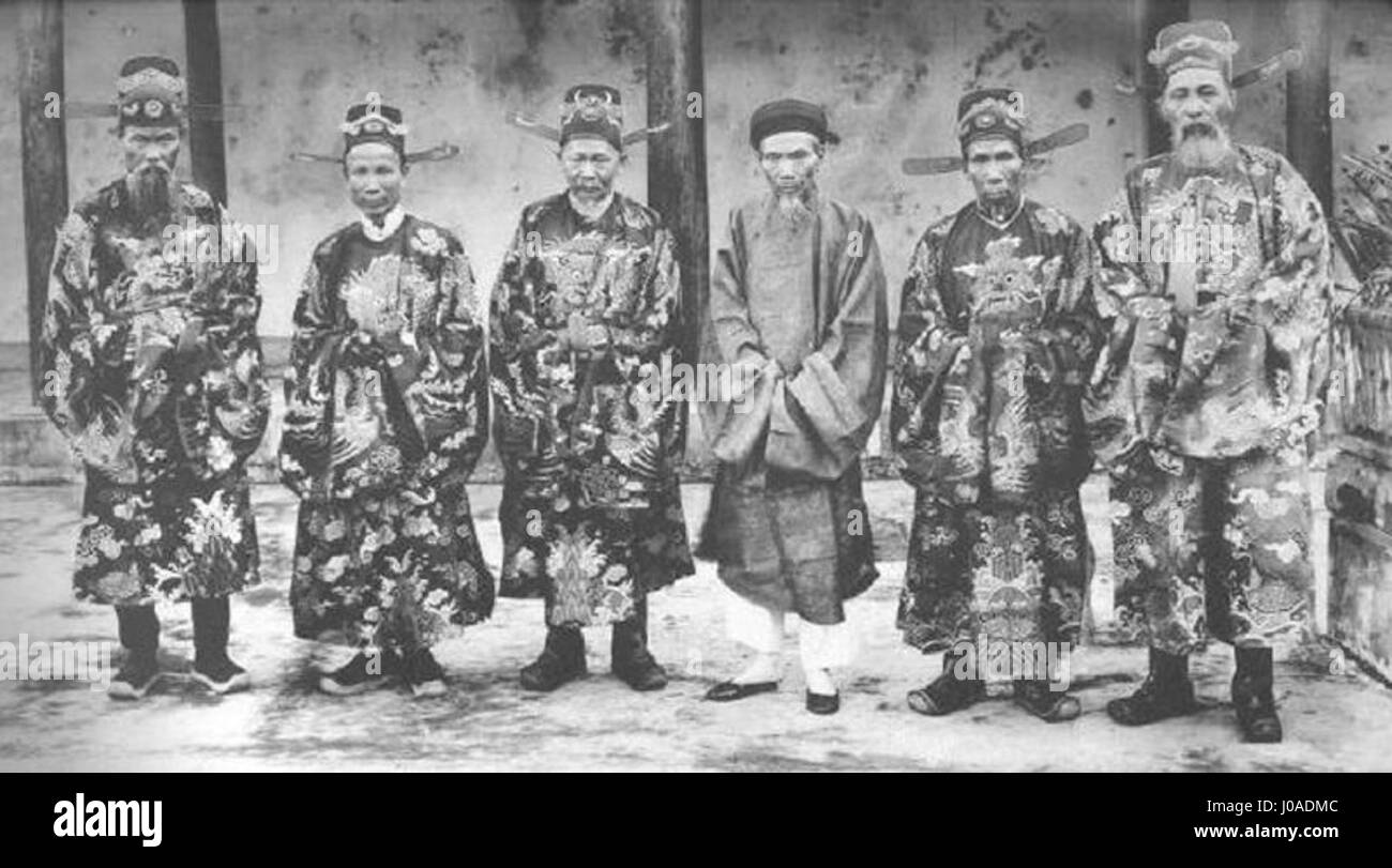 Nguyễn is a common Vietnamese surname, often associated with the ruling ...
