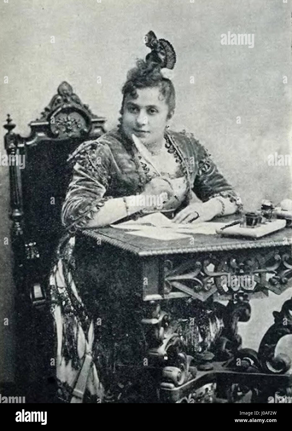 Aleksandra Klamrzynska is a contemporary artist known for her detailed ...