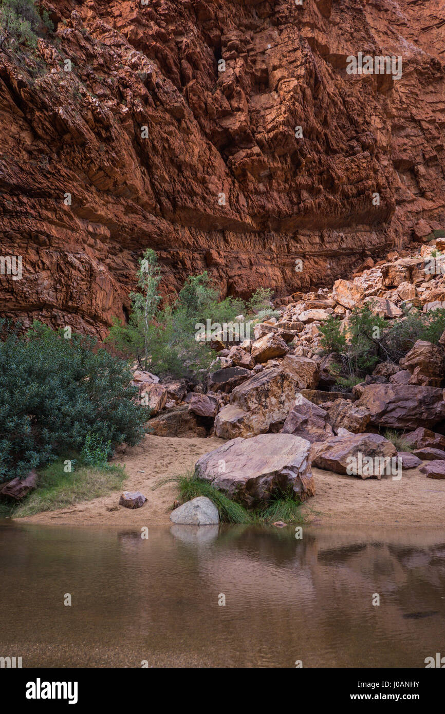 Alice springs Simpsons Gap Northern Territory Stock Photo - Alamy