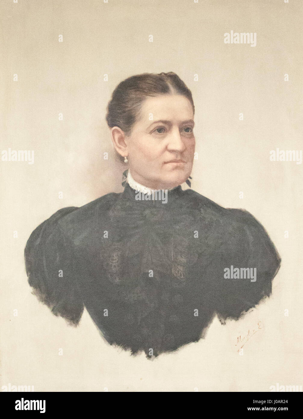 This portrait by Ede Mayler from 1900 depicts Mrs. Kálmán Mikszáth, née ...
