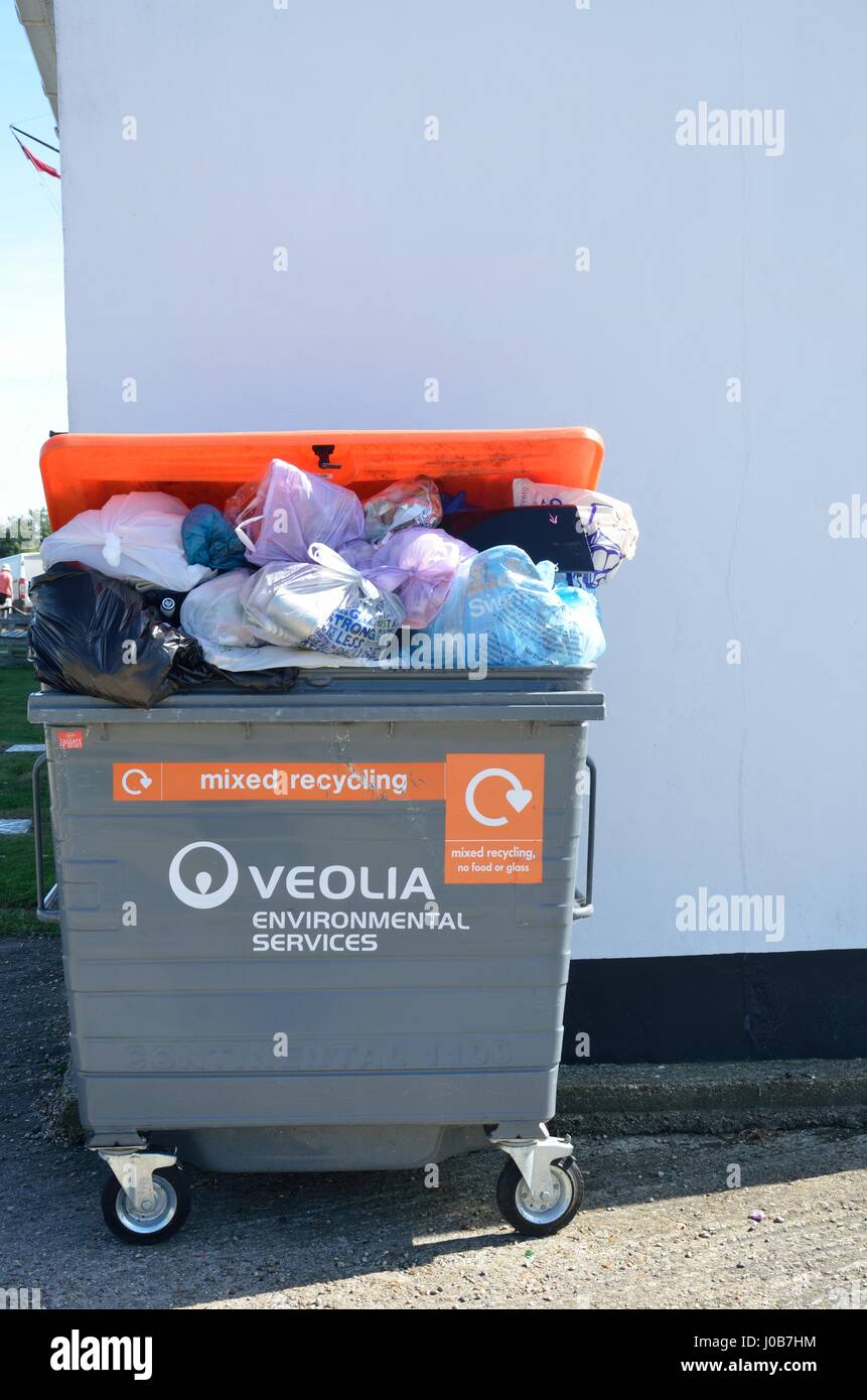 Veolia recycling hi-res stock photography and images - Alamy