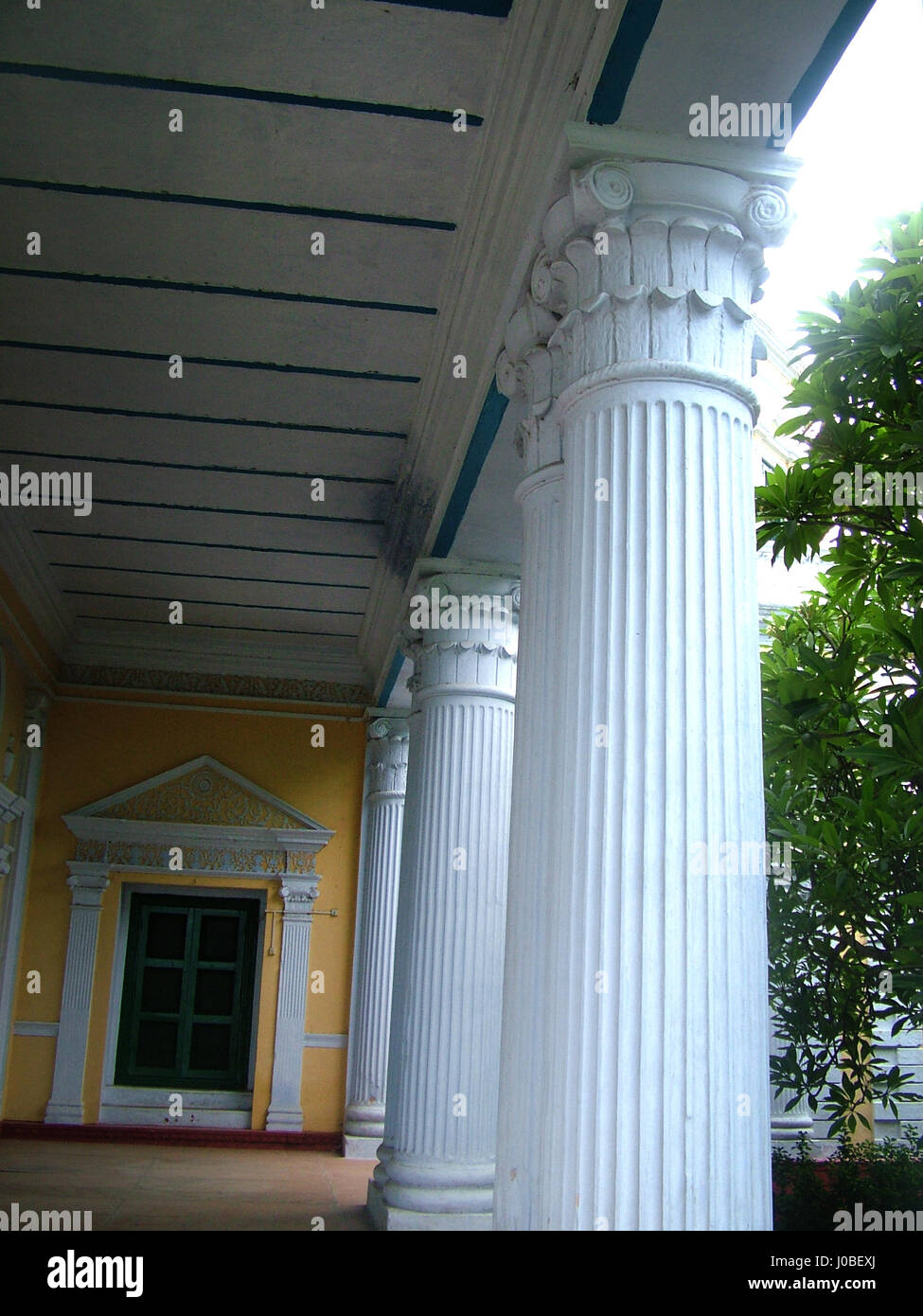 Pillar, Basilica of Our Lady of Graces, Church, Sardhana, Begum's ...
