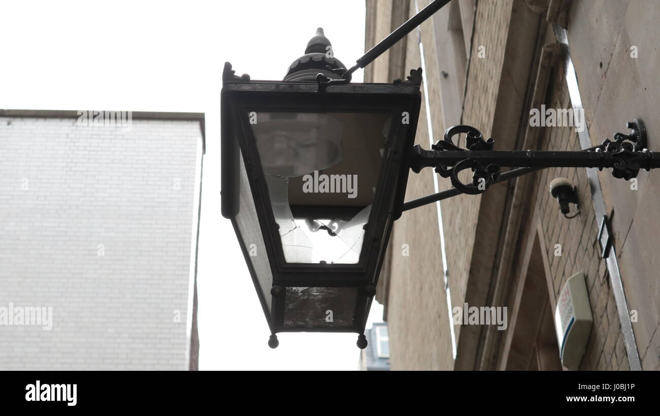 Street light broken hi-res stock photography and images - Alamy