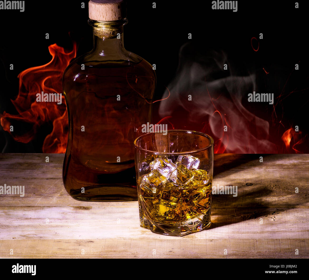 Whiskey whisky glass alcohol hi-res stock photography and images - Alamy