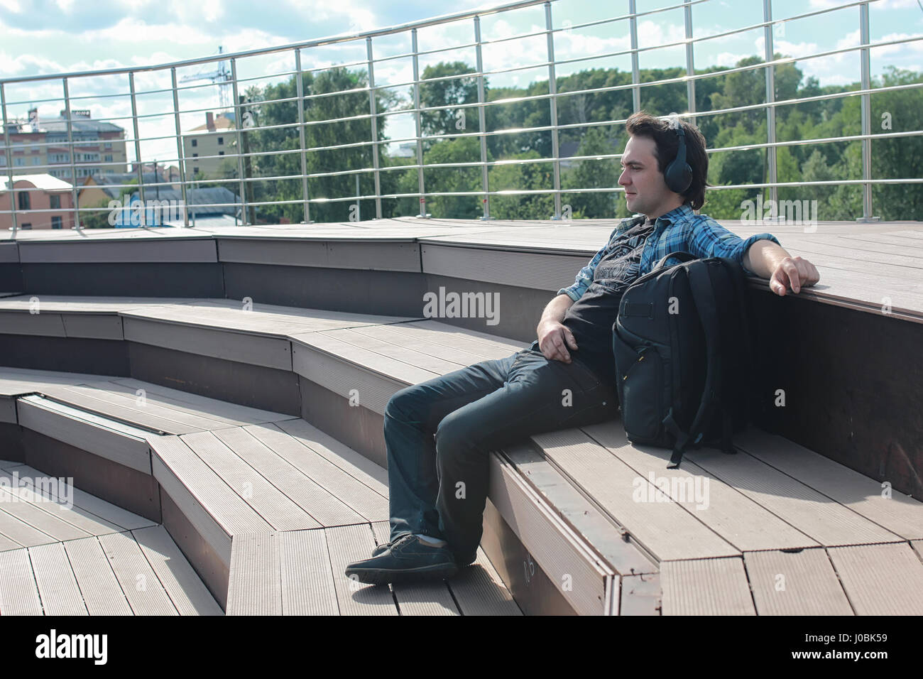 student outdoor learn alone Stock Photo - Alamy