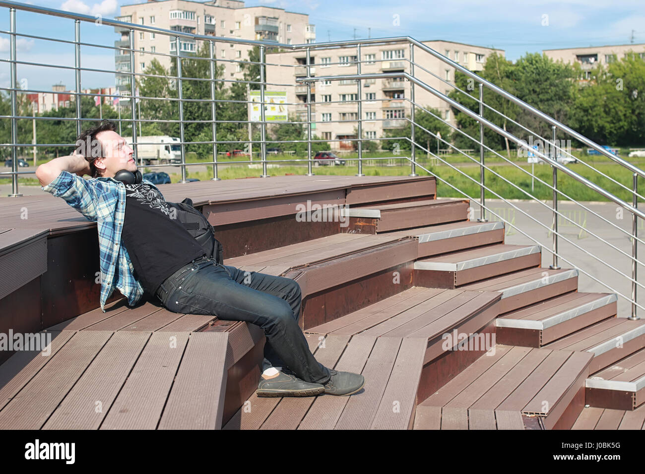 student outdoor learn alone Stock Photo - Alamy