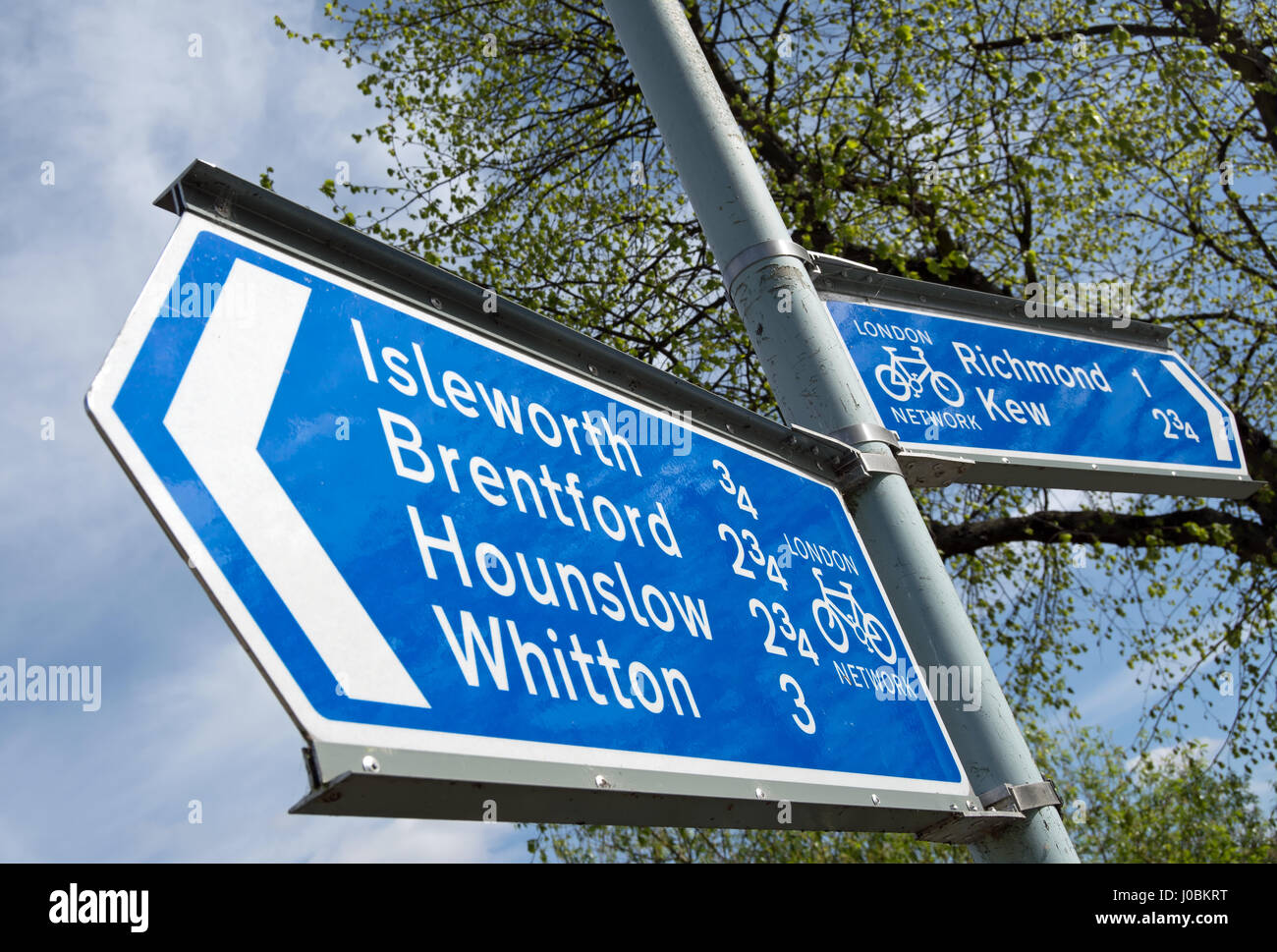 london cycle network route signs showing diections and distances to ...