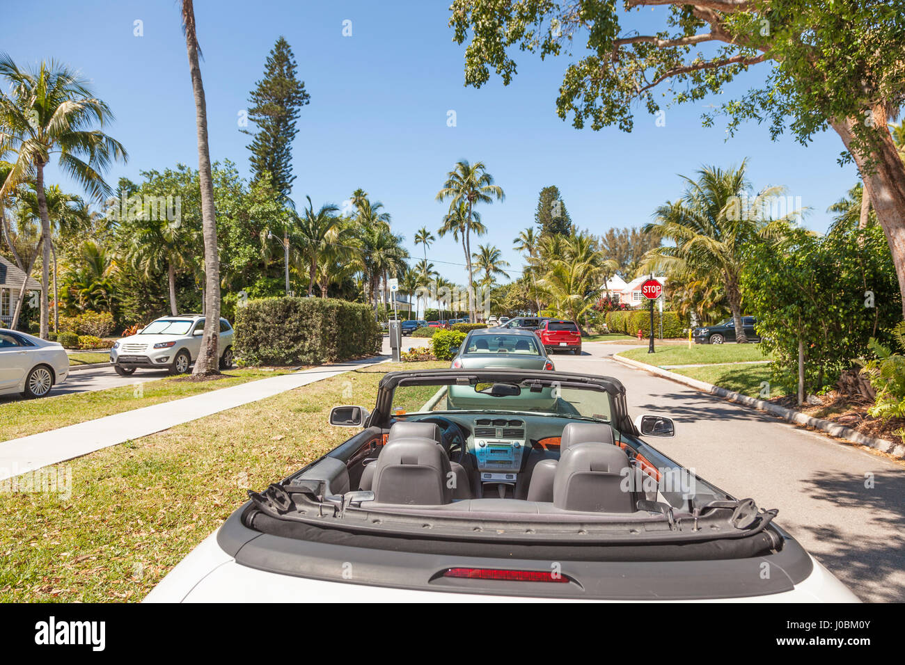 Open convertible car hi-res stock photography and images - Alamy