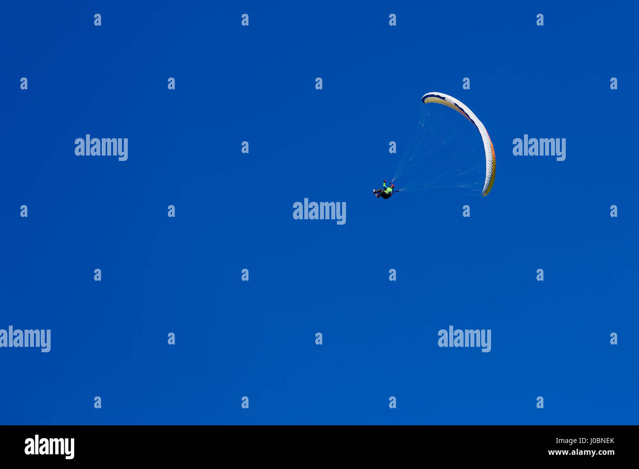 Flying with skis hi-res stock photography and images - Alamy