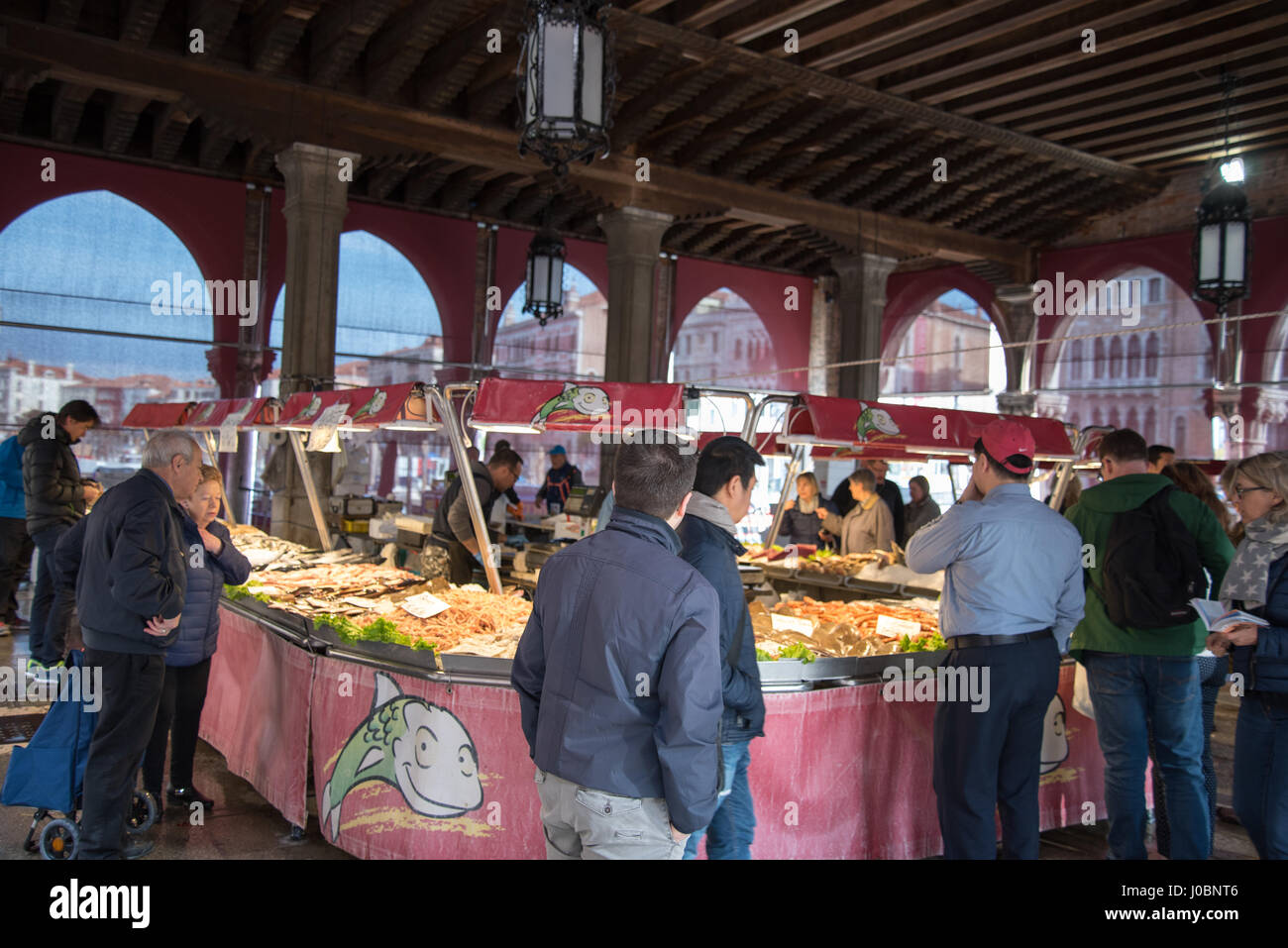 Rialto fish market, Venice Stock Photo - Alamy