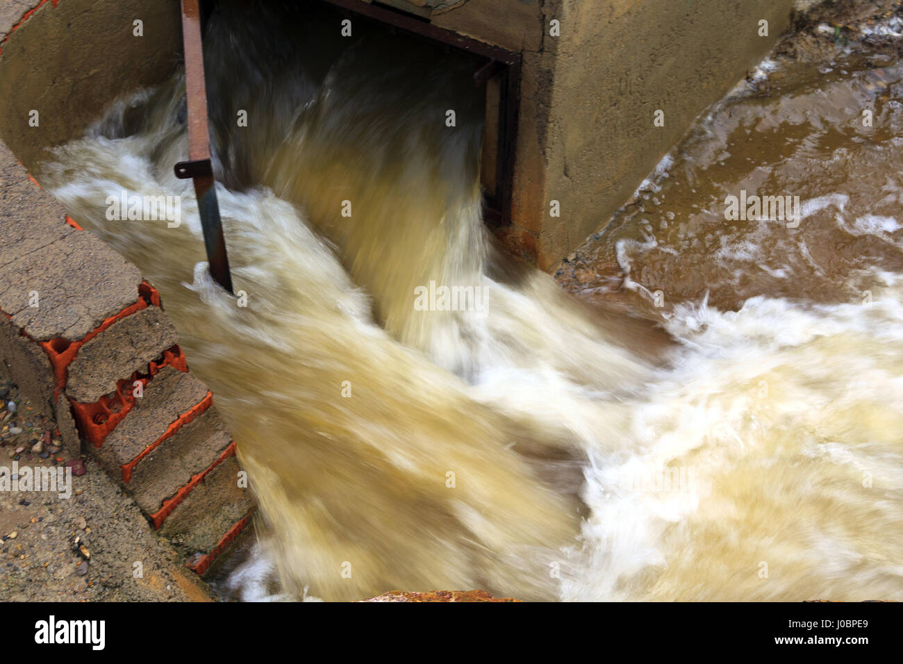 Storm drain channel hi-res stock photography and images - Alamy