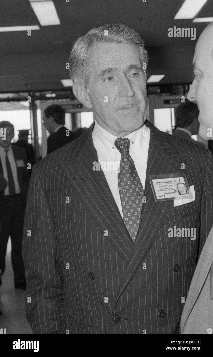 Henry Catto, U.S. Ambassador to the United Kingdom, visits the Labour ...