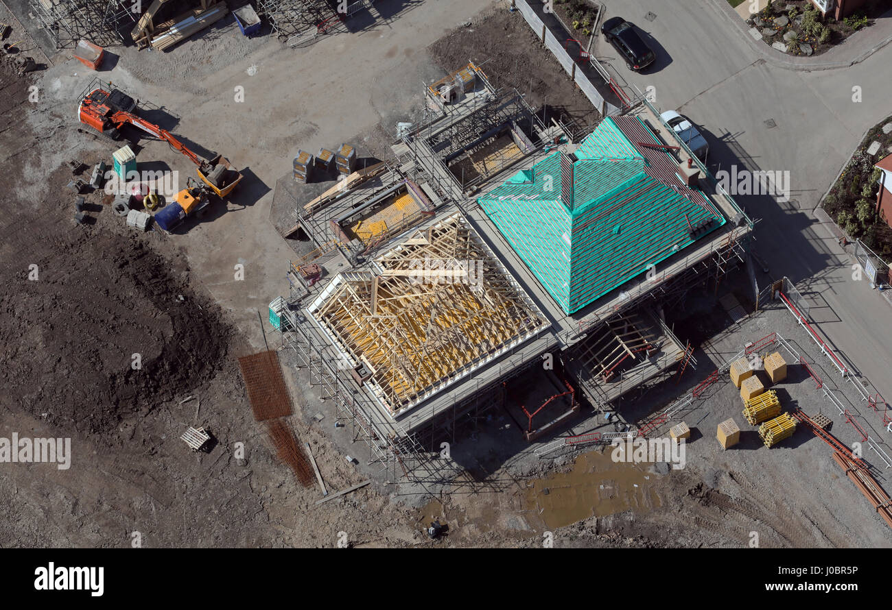 Looking down from top of building hi-res stock photography and images ...