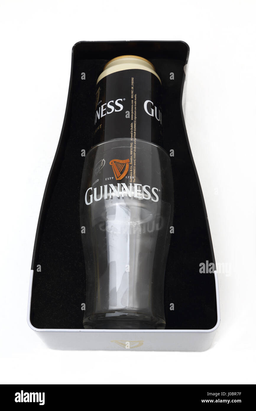 Guinness draught hi-res stock photography and images - Alamy
