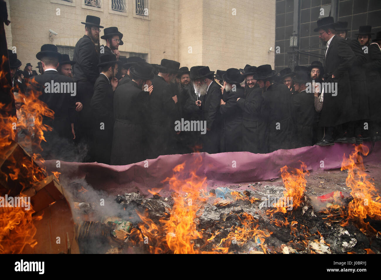 Hasidic Jewish Clothing High Resolution Stock Photography and Images ...