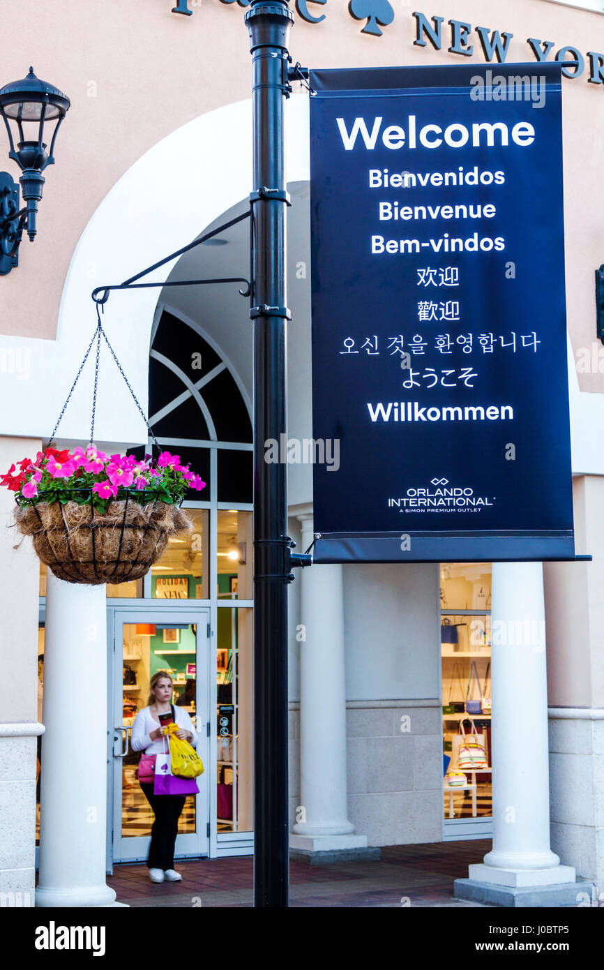 Premium outlets shopping mall hi-res stock photography and images - Alamy