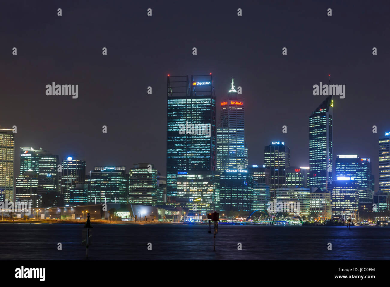 Foreshore night river hi-res stock photography and images - Alamy