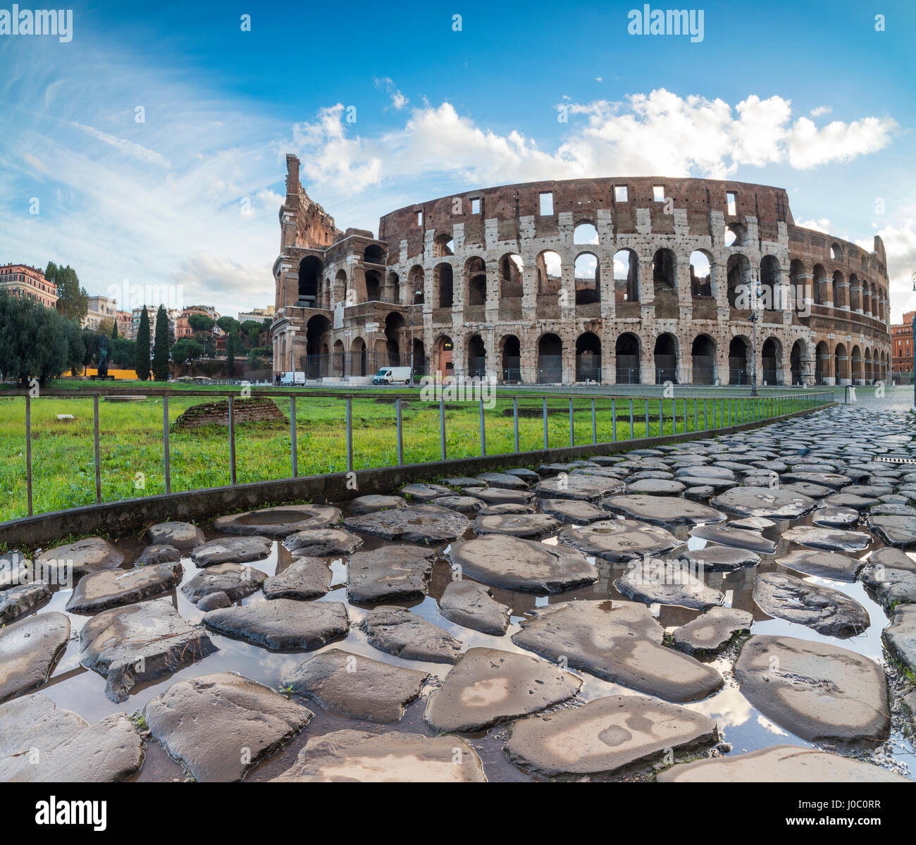Rome colosseum blue sky hi-res stock photography and images - Alamy