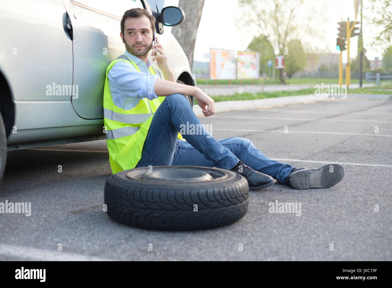 Towing tyre hi-res stock photography and images - Alamy