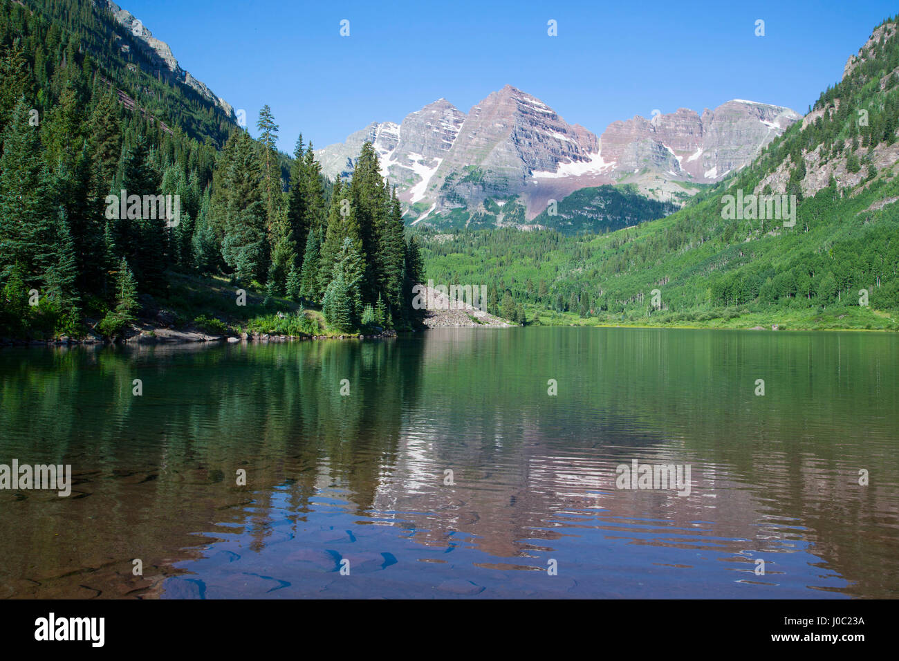 Maroon Lake and Maroon Bells Peaks in the background, Maroon Bells ...