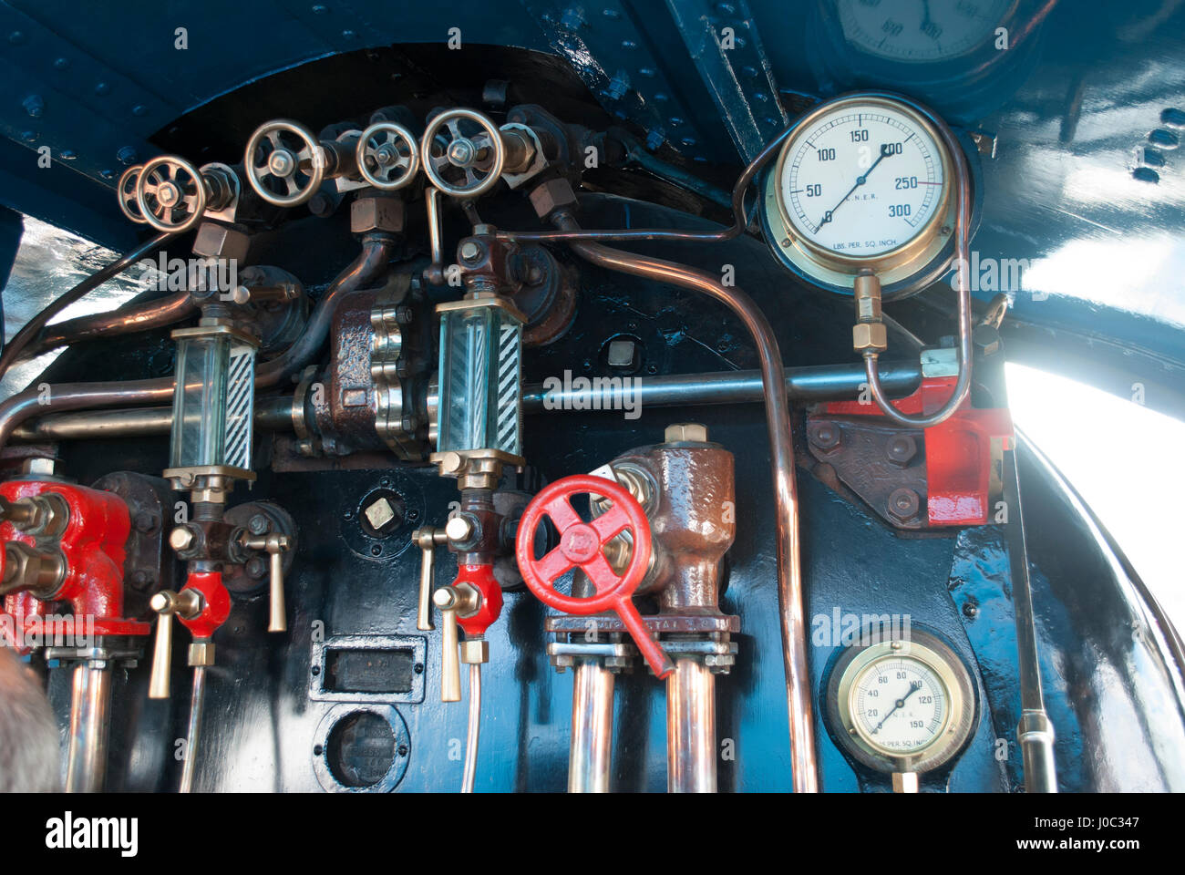 Lner class a4 4468 mallard hi-res stock photography and images - Alamy