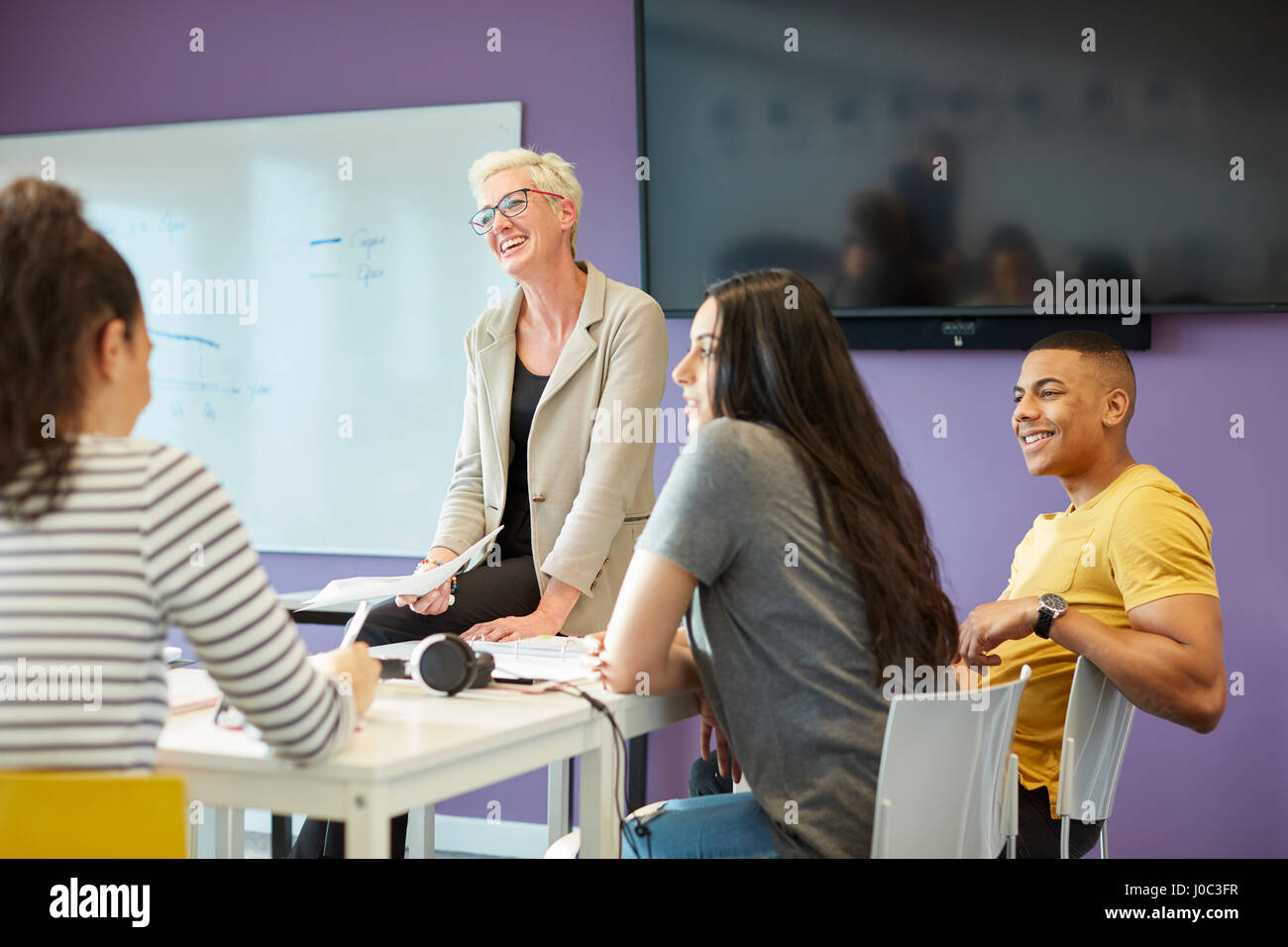 University lecturer hi-res stock photography and images - Alamy