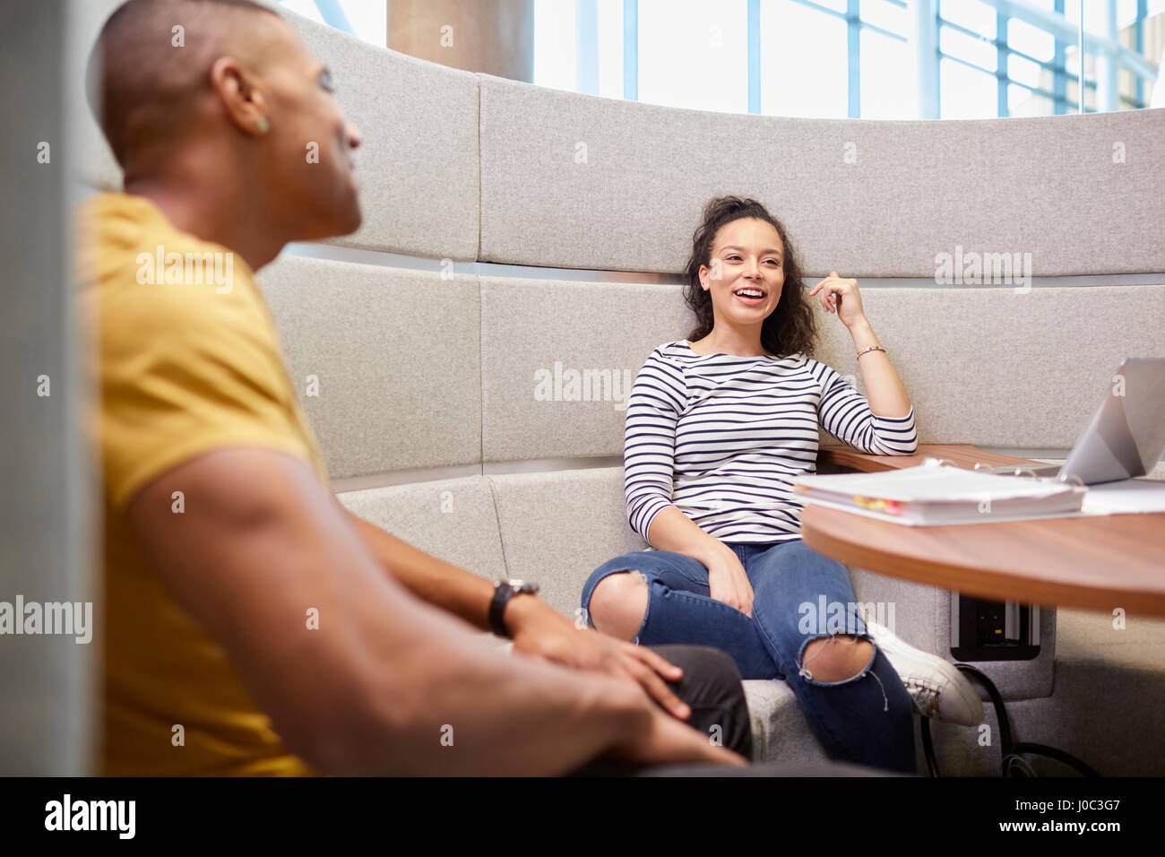Modern seating hi-res stock photography and images - Alamy